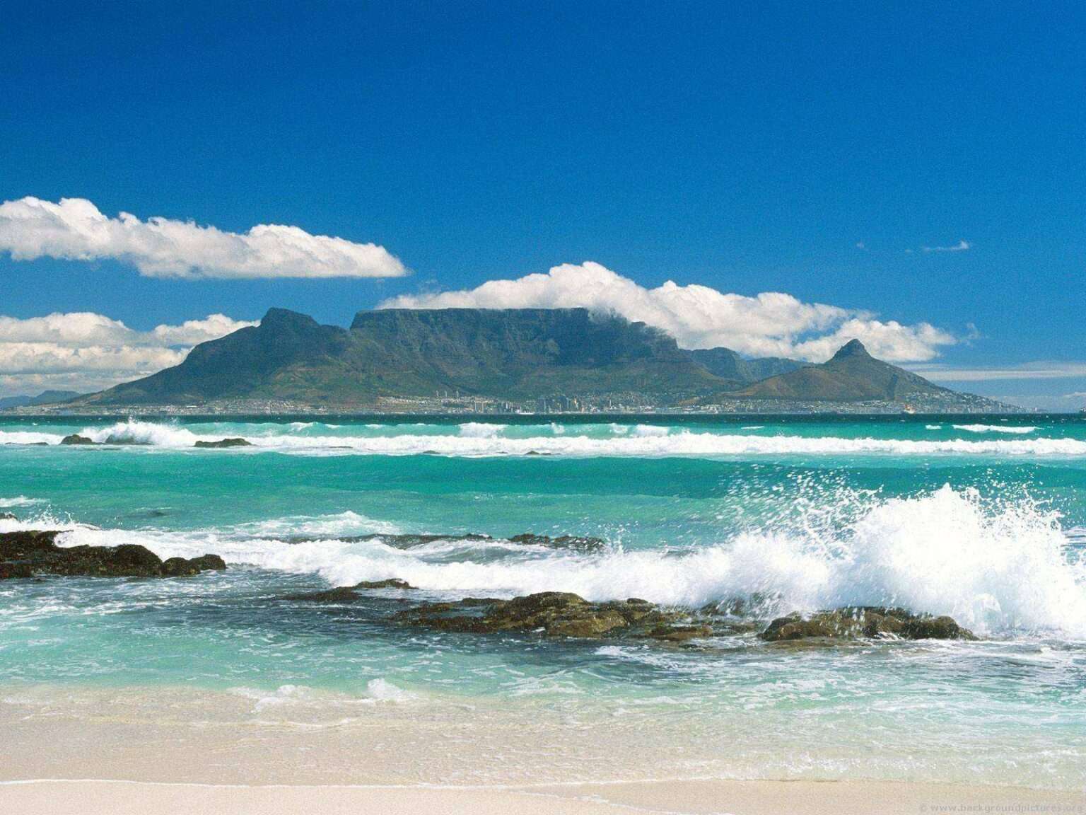Tableview, Cape Town – Coastal Suburb, Beaches & Local Info