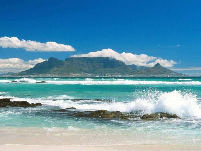 Tableview, Cape Town – Coastal Suburb, Beaches & Local Info