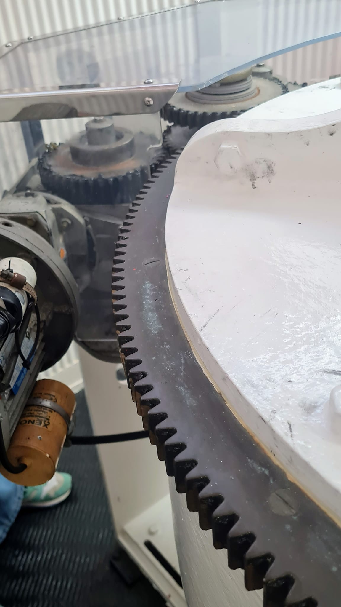 Green Point Lighthouse and Mouille Point Lighthouse | Colour Dots Green ...