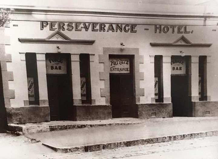 Perseverence Tavern | Colour Dots Perseverence Tavern