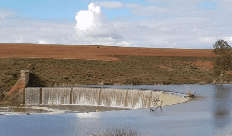 Misverstand Dam | Colour Dots Misverstand Dam